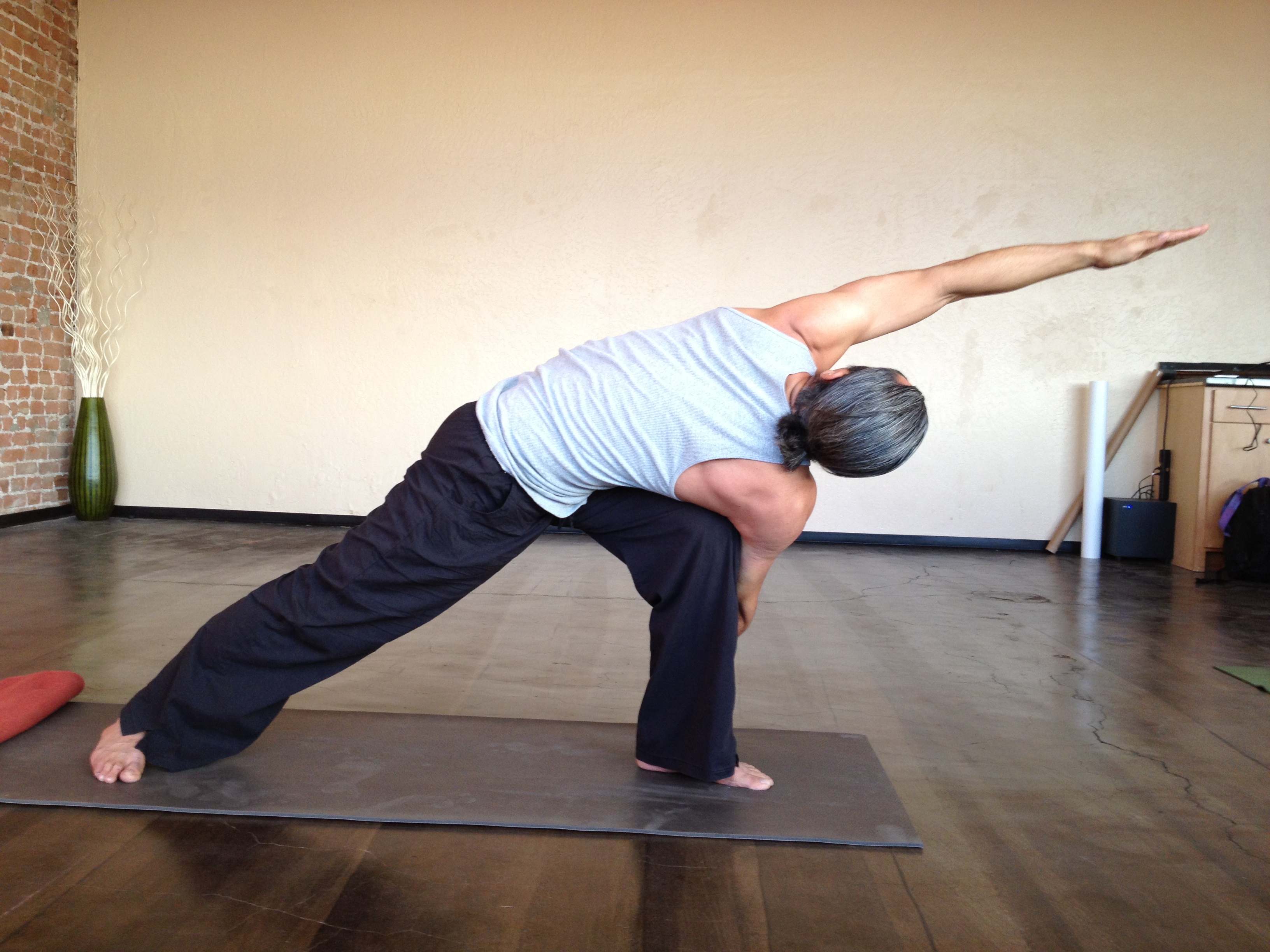 Roman's Weekly Yoga Pose for Increased Stamina and More! - ManagedMoms.com